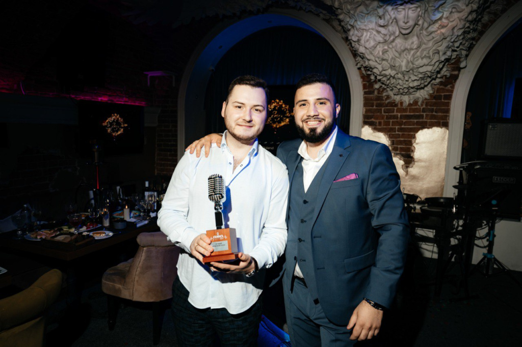 General Media Group провела вокальный конкурс караоке среди рекламных ...